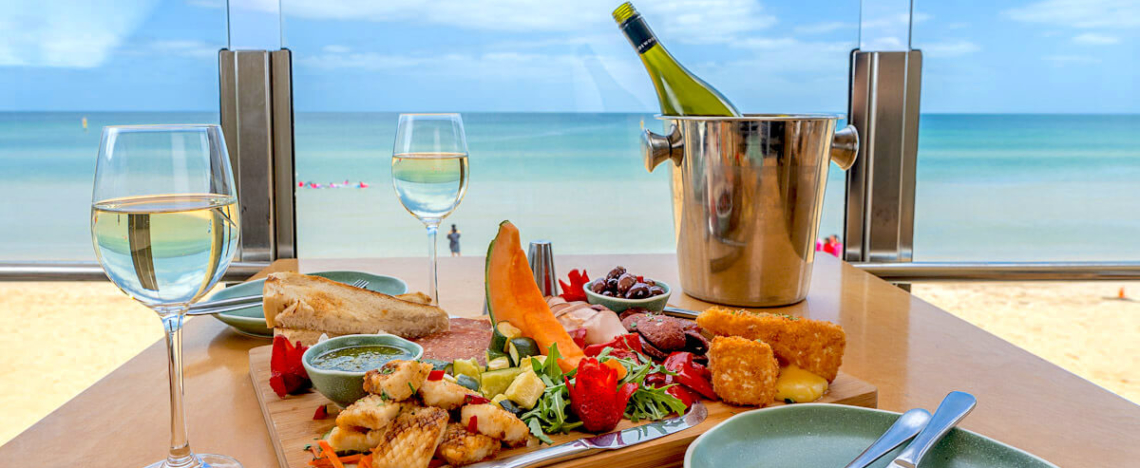 Waves Restaurant 2/1 Long Island Drive Frankston, Mornington Peninsula, Vic